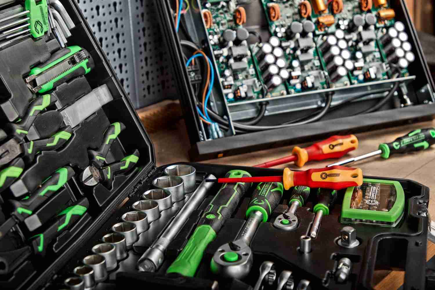 Competition by KS Tools Universal-Werkzeugkoffer 512.0107